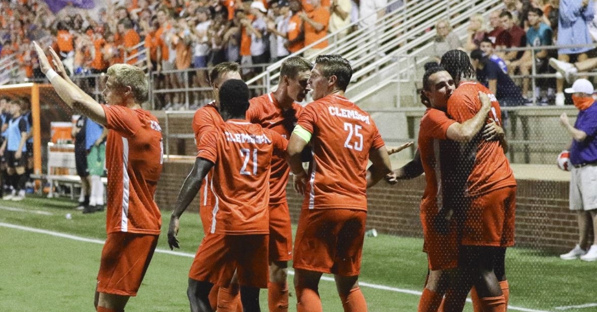 Clemson men's soccer dominates second half to rout Gamecocks, extends ...