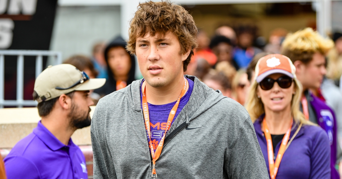 Top 2023 offensive tackle prospect sees Thomas Austin as a "younger ...